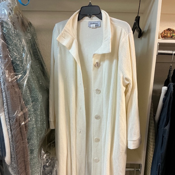 Anthony Richards | Intimates & Sleepwear | Calf Length Xl Cream Colored ...